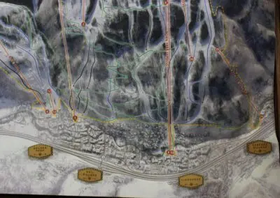 3D Mountain Map Table Display - LGM 3D